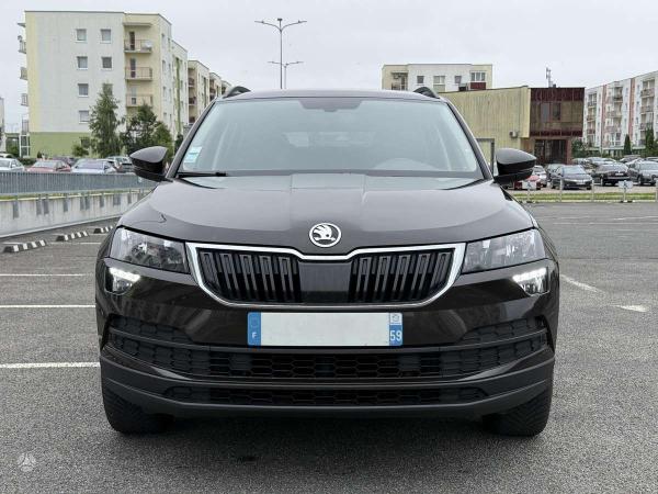 Brown Skoda Karoq 2018 in Vilnius, with an engine capacity of 1.60 L and mileage of 236 thousand km for 12500 €, photo 9 on AUTOMOTO.COM.LV