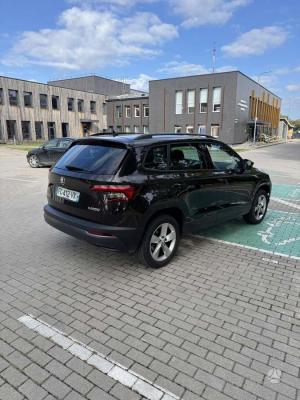 Brown Skoda Karoq 2018 in Taurage, with an engine capacity of 1.60 L and mileage of 240 thousand km for 11200 €, photo 4 on AUTOMOTO.COM.LV