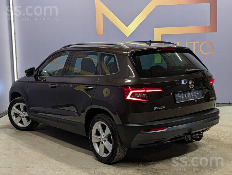 Brown Skoda Karoq 2018 in Jurmala, with an engine capacity of 1.60 L and mileage of 223 thousand km for 12950 €, photo 3 on AUTOMOTO.COM.LV