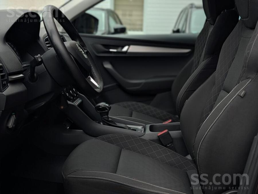Brown Skoda Karoq 2018 in Jurmala, with an engine capacity of 1.60 L and mileage of 223 thousand km for 12950 €, photo 15 on AUTOMOTO.COM.LV