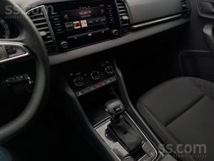 Brown Skoda Karoq 2018 in Jurmala, with an engine capacity of 1.60 L and mileage of 223 thousand km for 12950 €, photo 26 on AUTOMOTO.COM.LV