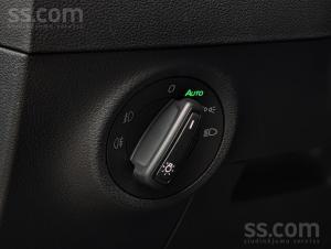 Brown Skoda Karoq 2018 in Jurmala, with an engine capacity of 1.60 L and mileage of 223 thousand km for 12950 €, photo 33 on AUTOMOTO.COM.LV