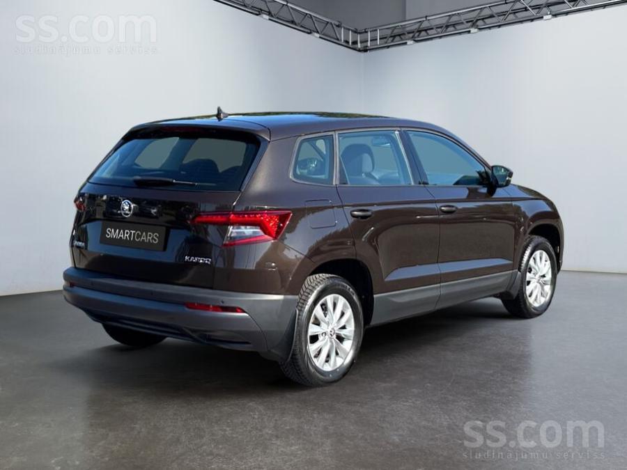 Brown Skoda Karoq 2019 in Riga, with an engine capacity of 1.00 L and mileage of 89 thousand km for 14530 €, photo 6 on AUTOMOTO.COM.LV
