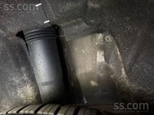Brūns Skoda Karoq 2019 Rīga, ar dzinēja tilpumu 1.00 L un nobraukumu 89 tūkst. km par 13450 €, foto 27 vietnē AUTOMOTO.COM.LV