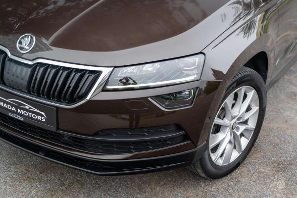 Skoda Karoq 2019 Viļņa vietnē Brūns Skoda Karoq 2019 Viļņa, ar dzinēja tilpumu 1.50 L un nobraukumu 187 tūkst. km par 14500 €, foto 8 vietnē AUTOMOTO.COM.LV