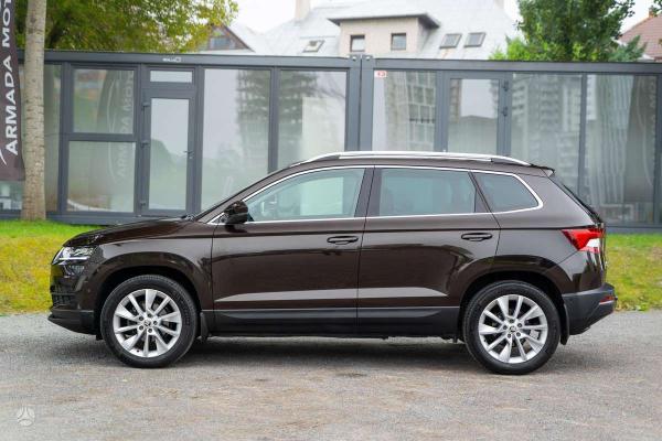Skoda Karoq 2019 Viļņa vietnē Brūns Skoda Karoq 2019 Viļņa, ar dzinēja tilpumu 1.50 L un nobraukumu 187 tūkst. km par 14500 €, foto 9 vietnē AUTOMOTO.COM.LV