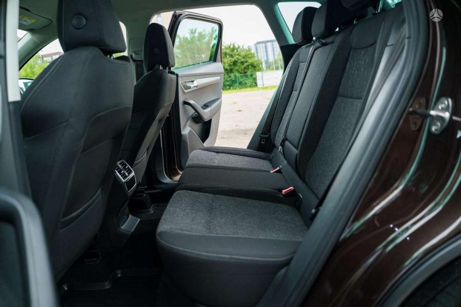 Brūns Skoda Karoq 2019 Viļņa, ar dzinēja tilpumu 1.50 L un nobraukumu 187 tūkst. km par 14500 €, foto 23 vietnē AUTOMOTO.COM.LV