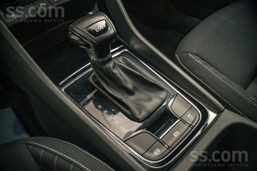 Brūns Skoda Karoq 2019 Rīga, ar dzinēja tilpumu 1.60 L un nobraukumu 228 tūkst. km par 11990 €, foto 10 vietnē AUTOMOTO.COM.LV