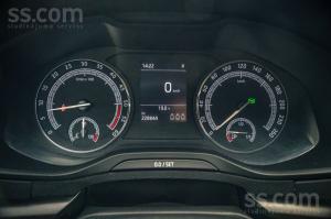 Brūns Skoda Karoq 2019 Rīga, ar dzinēja tilpumu 1.60 L un nobraukumu 228 tūkst. km par 11990 €, foto 12 vietnē AUTOMOTO.COM.LV