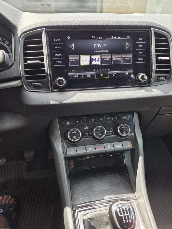 Brūns Skoda Karoq 2021 Kauņa, ar dzinēja tilpumu 1.50 L un nobraukumu 74 tūkst. km par 20300 €, foto 5 vietnē AUTOMOTO.COM.LV