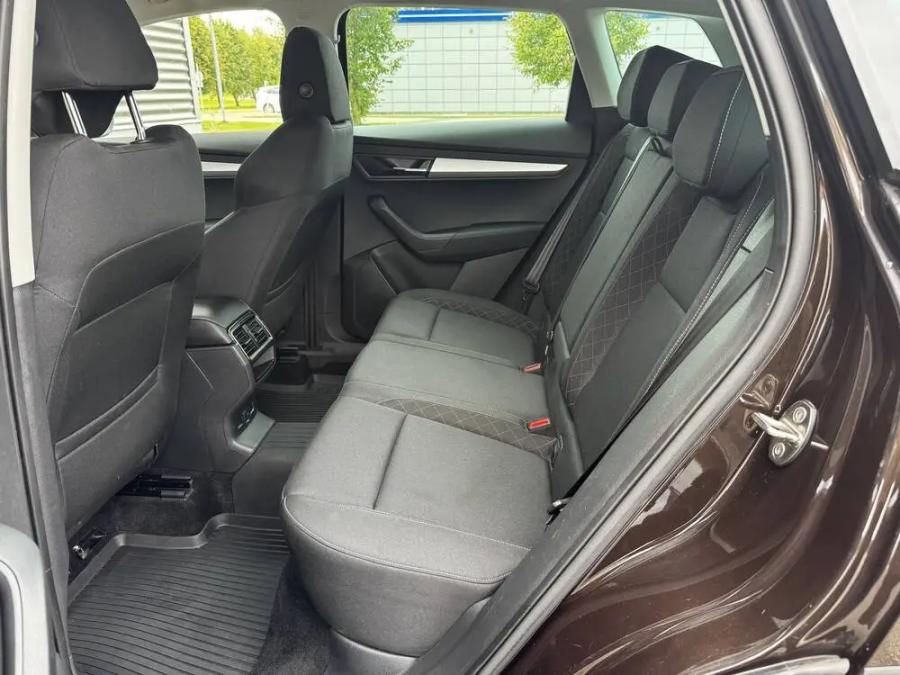 Brūns Skoda Karoq 2021 Rīga, ar dzinēja tilpumu 1.50 L un nobraukumu 138 tūkst. km par 16500 €, foto 11 vietnē AUTOMOTO.COM.LV