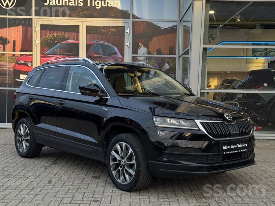 Brown Skoda Karoq 2021 in Valmiera, with an engine capacity of 2.00 L and mileage of 156 thousand km for 17500 €, photo 1 on AUTOMOTO.COM.LV