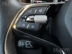 Brown Skoda Karoq 2021 in Valmiera, with an engine capacity of 2.00 L and mileage of 156 thousand km for 17500 €, photo 11 on AUTOMOTO.COM.LV