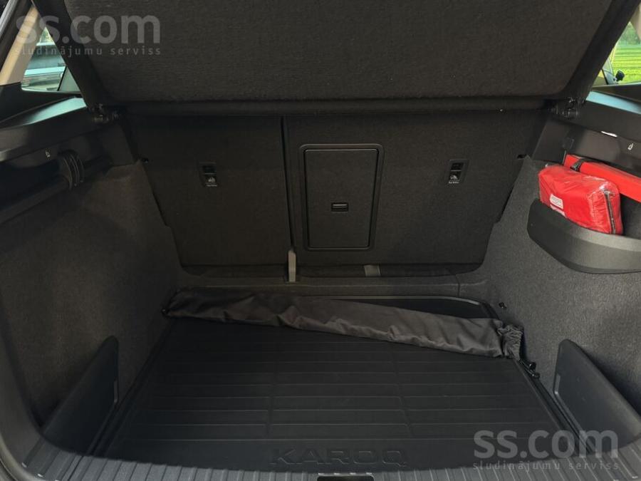 Brown Skoda Karoq 2021 in Valmiera, with an engine capacity of 2.00 L and mileage of 156 thousand km for 17500 €, photo 27 on AUTOMOTO.COM.LV