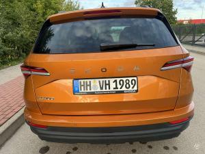 Brūns Skoda Karoq 2026 Telšiai, ar dzinēja tilpumu 1.97 L un nobraukumu 6 tūkst. km par 25500 €, foto 4 vietnē AUTOMOTO.COM.LV