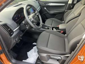 Brūns Skoda Karoq 2026 Telšiai, ar dzinēja tilpumu 1.97 L un nobraukumu 6 tūkst. km par 25500 €, foto 22 vietnē AUTOMOTO.COM.LV