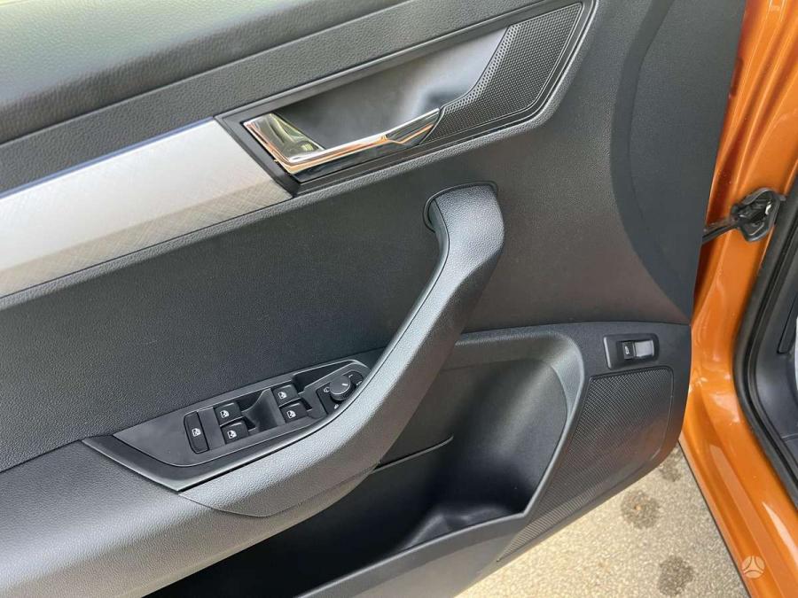 Brūns Skoda Karoq 2026 Telšiai, ar dzinēja tilpumu 1.97 L un nobraukumu 6 tūkst. km par 25500 €, foto 23 vietnē AUTOMOTO.COM.LV