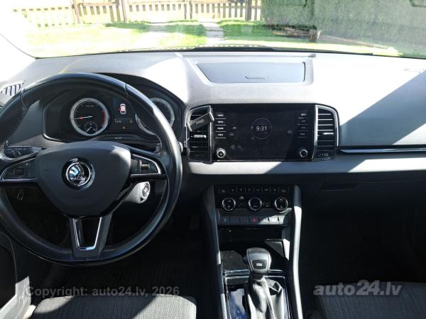 Brūns Skoda Karoq 2018 Tallina, ar dzinēja tilpumu 1.50 L un nobraukumu 129 tūkst. km par 16500 €, foto 6 vietnē AUTOMOTO.COM.LV