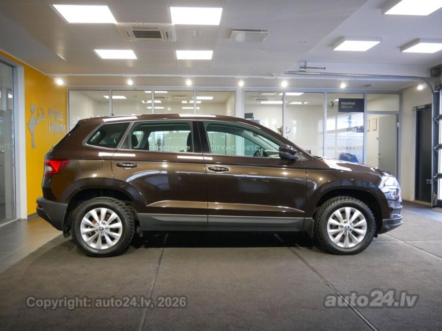 Brown Skoda Karoq 2019 in Tallinn, with an engine capacity of 1.00 L and mileage of 88 thousand km for 12500 €, photo 2 on AUTOMOTO.COM.LV