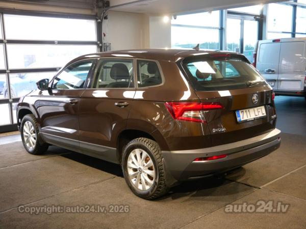 Brūns Skoda Karoq 2019 Tallina, ar dzinēja tilpumu 1.00 L un nobraukumu 88 tūkst. km par 12500 €, foto 4 vietnē AUTOMOTO.COM.LV