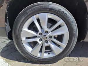 Brown Skoda Karoq 2021 in Tartu, with an engine capacity of 1.50 L and mileage of 108 thousand km for 17900 €, photo 8 on AUTOMOTO.COM.LV