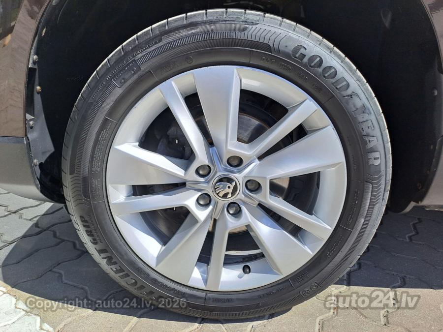 Brown Skoda Karoq 2021 in Tartu, with an engine capacity of 1.50 L and mileage of 108 thousand km for 17900 €, photo 8 on AUTOMOTO.COM.LV