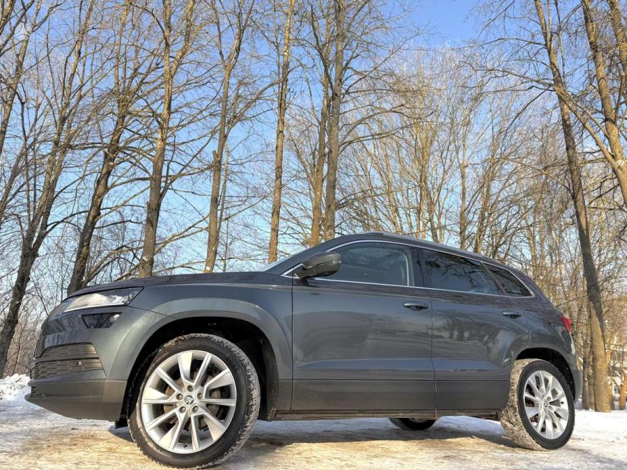 Skoda Karoq 2019 in Kaunas, with an engine capacity of 1.50 L and mileage of 140 thousand km for 18999 €, photo 1 on AUTOMOTO.COM.LV
