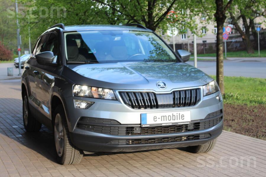 Skoda Karoq 2020 in Riga, with an engine capacity of 1.50 L and mileage of 114 thousand km for 15850 €, photo 4 on AUTOMOTO.COM.LV