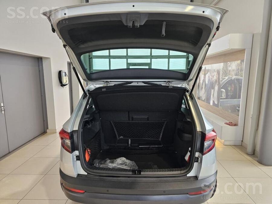Skoda Karoq 2020 Liepāja, ar dzinēja tilpumu 1.50 L un nobraukumu 17 tūkst. km par 20990 €, foto 12 vietnē AUTOMOTO.COM.LV