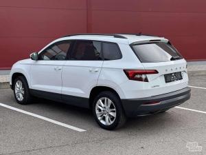 Skoda Karoq 2021 in Kaunas, with an engine capacity of 2.00 L and mileage of 308 thousand km for 14300 €, photo 4 on AUTOMOTO.COM.LV