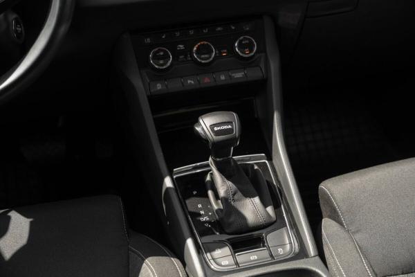 Skoda Karoq 2022 in Vilnius, with an engine capacity of 2.00 L and mileage of 115 thousand km for 21850 €, photo 10 on AUTOMOTO.COM.LV