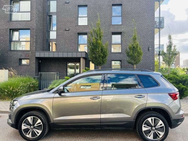 Skoda Karoq 2023 in Kaunas, with an engine capacity of 2.00 L and mileage of 196 thousand km for 16850 €, photo 5 on AUTOMOTO.COM.LV