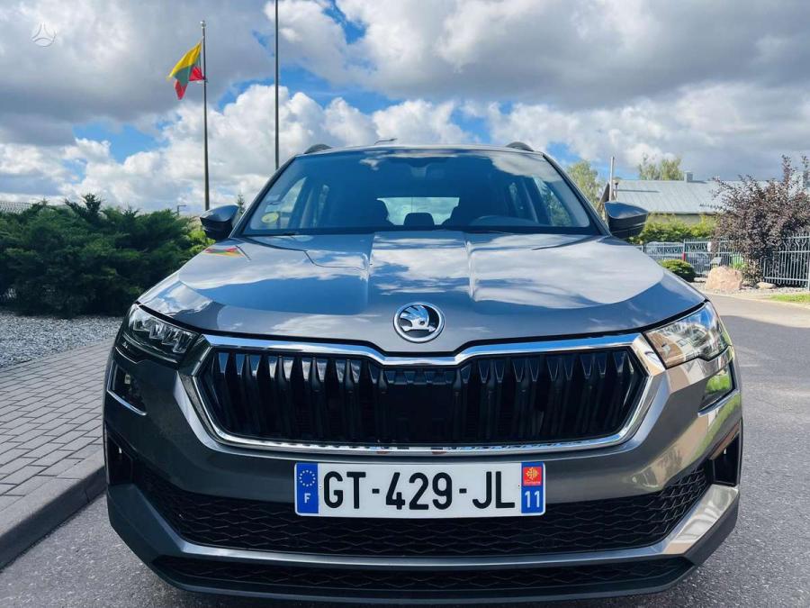 Skoda Karoq 2023 in Kaunas, with an engine capacity of 1.97 L and mileage of 196 thousand km for 16700 €, photo 3 on AUTOMOTO.COM.LV