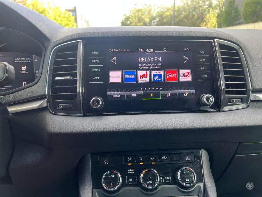 Skoda Karoq 2023 in Kaunas, with an engine capacity of 1.97 L and mileage of 196 thousand km for 16700 €, photo 17 on AUTOMOTO.COM.LV
