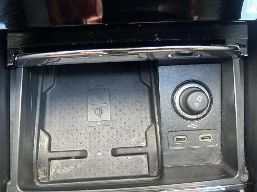 Skoda Karoq 2023 in Kaunas, with an engine capacity of 1.97 L and mileage of 196 thousand km for 16700 €, photo 29 on AUTOMOTO.COM.LV
