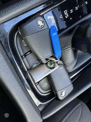 Skoda Karoq 2023 in Kaunas, with an engine capacity of 1.97 L and mileage of 196 thousand km for 16700 €, photo 35 on AUTOMOTO.COM.LV