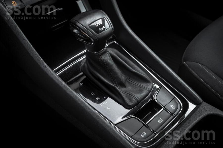 Zaļš Skoda Karoq 2018 Rīga, ar dzinēja tilpumu 2.00 L un nobraukumu 197 tūkst. km par 15990 €, foto 24 vietnē AUTOMOTO.COM.LV