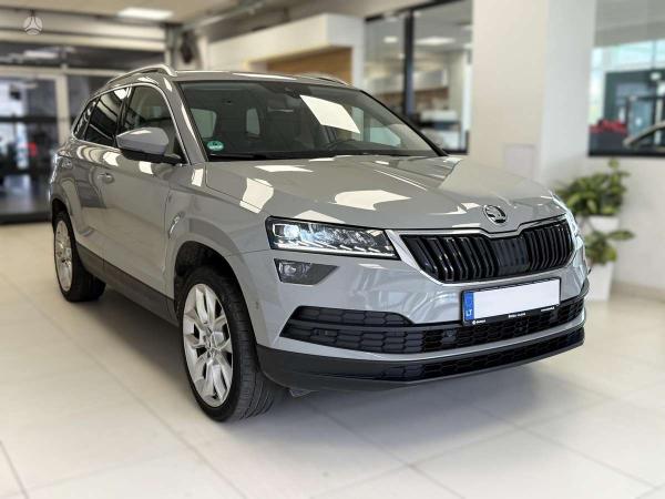 Grey Skoda Karoq 2017 in Kaunas, with an engine capacity of 1.97 L and mileage of 185 thousand km for 17500 €, photo 4 on AUTOMOTO.COM.LV