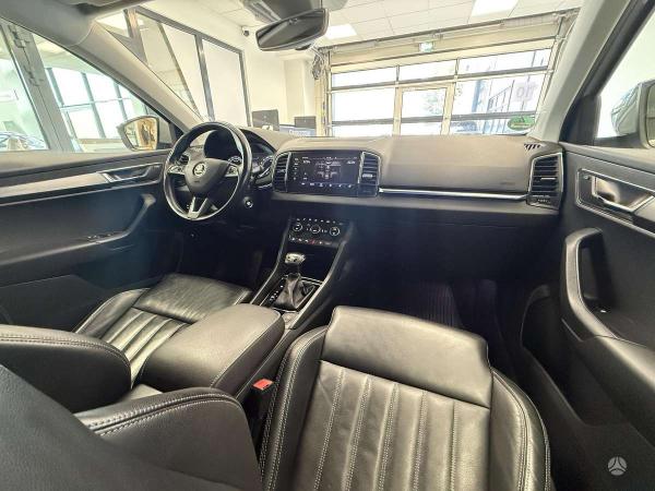 Grey Skoda Karoq 2017 in Kaunas, with an engine capacity of 1.97 L and mileage of 185 thousand km for 17500 €, photo 10 on AUTOMOTO.COM.LV