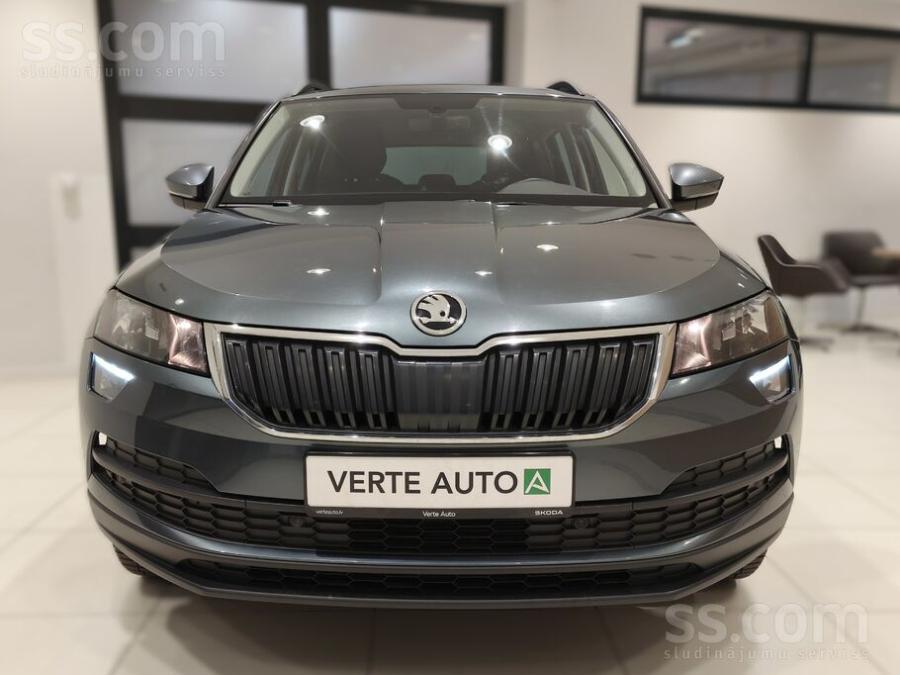 Grey Skoda Karoq 2018 in Riga, with an engine capacity of 1.60 L and mileage of 124 thousand km for 16990 €, photo 2 on AUTOMOTO.COM.LV