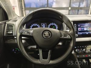 Grey Skoda Karoq 2018 in Riga, with an engine capacity of 1.60 L and mileage of 124 thousand km for 16990 €, photo 10 on AUTOMOTO.COM.LV
