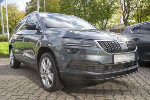 Grey Skoda Karoq 2018 in Kaunas, with an engine capacity of 1.50 L and mileage of 55 thousand km for 26510 €, photo 2 on AUTOMOTO.COM.LV