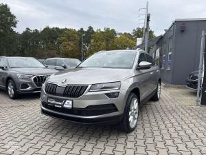 Grey Skoda Karoq 2018 in Kaunas, with an engine capacity of 2.00 L and mileage of 76 thousand km for 26510 €, photo 2 on AUTOMOTO.COM.LV