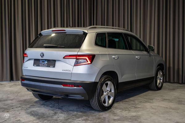 Grey Skoda Karoq 2018 in Marijampole, with an engine capacity of 1.00 L and mileage of 202 thousand km for 11250 €, photo 6 on AUTOMOTO.COM.LV