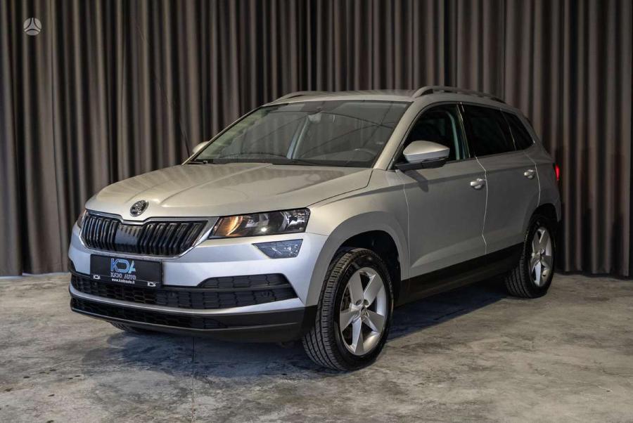 Grey Skoda Karoq 2018 in Marijampole, with an engine capacity of 1.00 L and mileage of 202 thousand km for 11250 €, photo 3 on AUTOMOTO.COM.LV