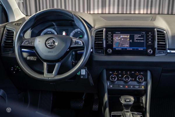 Pelēks Skoda Karoq 2018 Marijampole, ar dzinēja tilpumu 1.00 L un nobraukumu 202 tūkst. km par 11250 €, foto 11 vietnē AUTOMOTO.COM.LV