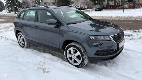 Pelēks Skoda Karoq 2018 Kauņa, ar dzinēja tilpumu 1.50 L un nobraukumu 152 tūkst. km par 16800 €, foto 4 vietnē AUTOMOTO.COM.LV