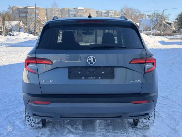 Pelēks Skoda Karoq 2018 Raseiniai, ar dzinēja tilpumu 1.60 L un nobraukumu 236 tūkst. km par 12999 €, foto 4 vietnē AUTOMOTO.COM.LV