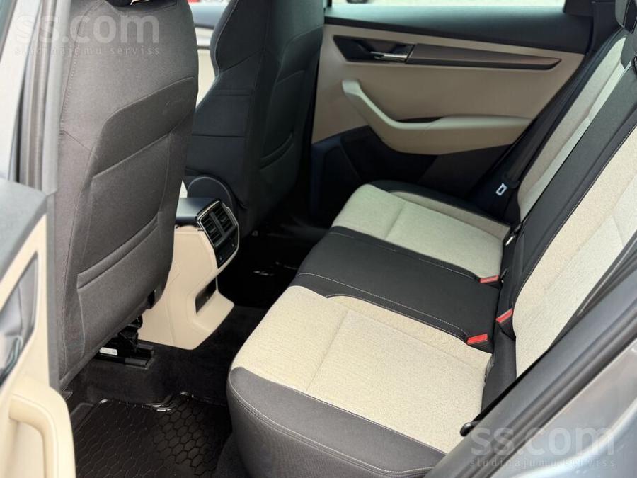 Pelēks Skoda Karoq 2018 Rīga, ar dzinēja tilpumu 1.50 L un nobraukumu 136 tūkst. km par 16400 €, foto 18 vietnē AUTOMOTO.COM.LV
