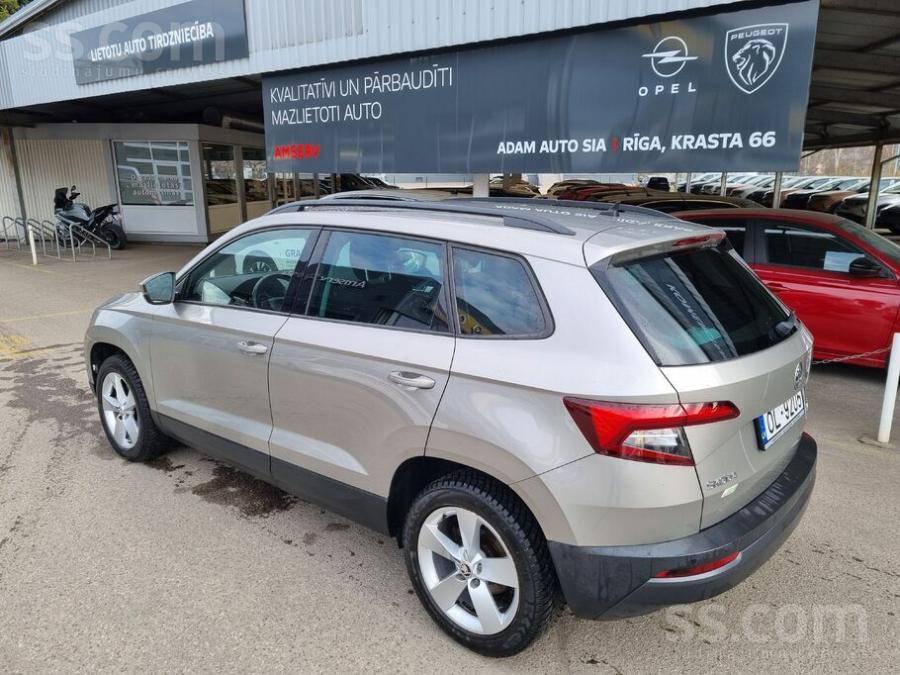 Grey Skoda Karoq 2018 in Riga, with an engine capacity of 1.50 L and mileage of 150 thousand km for 14500 €, photo 5 on AUTOMOTO.COM.LV